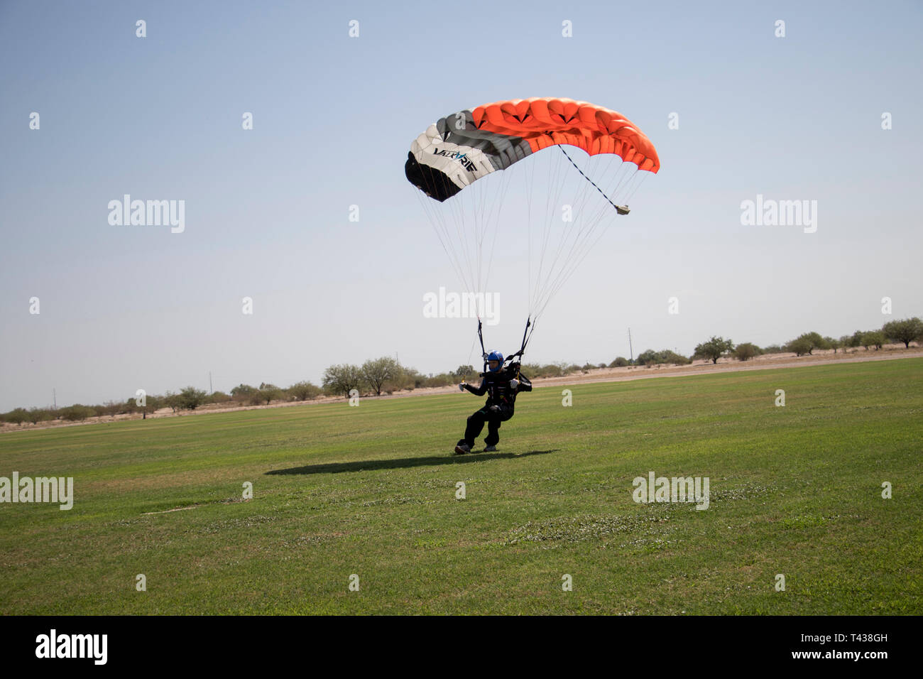 Sport parachute club hi-res stock photography and images - Alamy