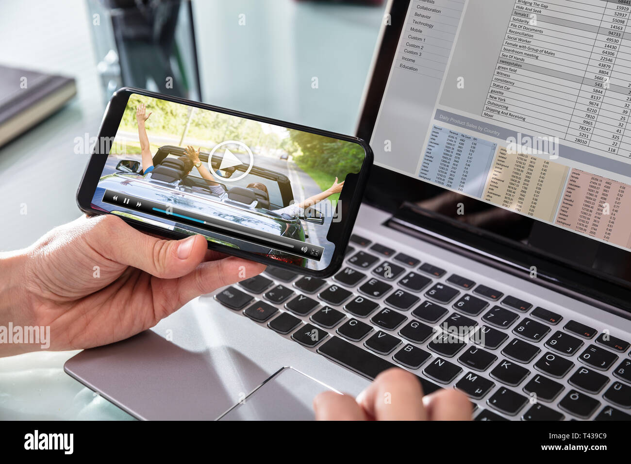 Mobilephone addiction hi-res stock photography and images - Alamy