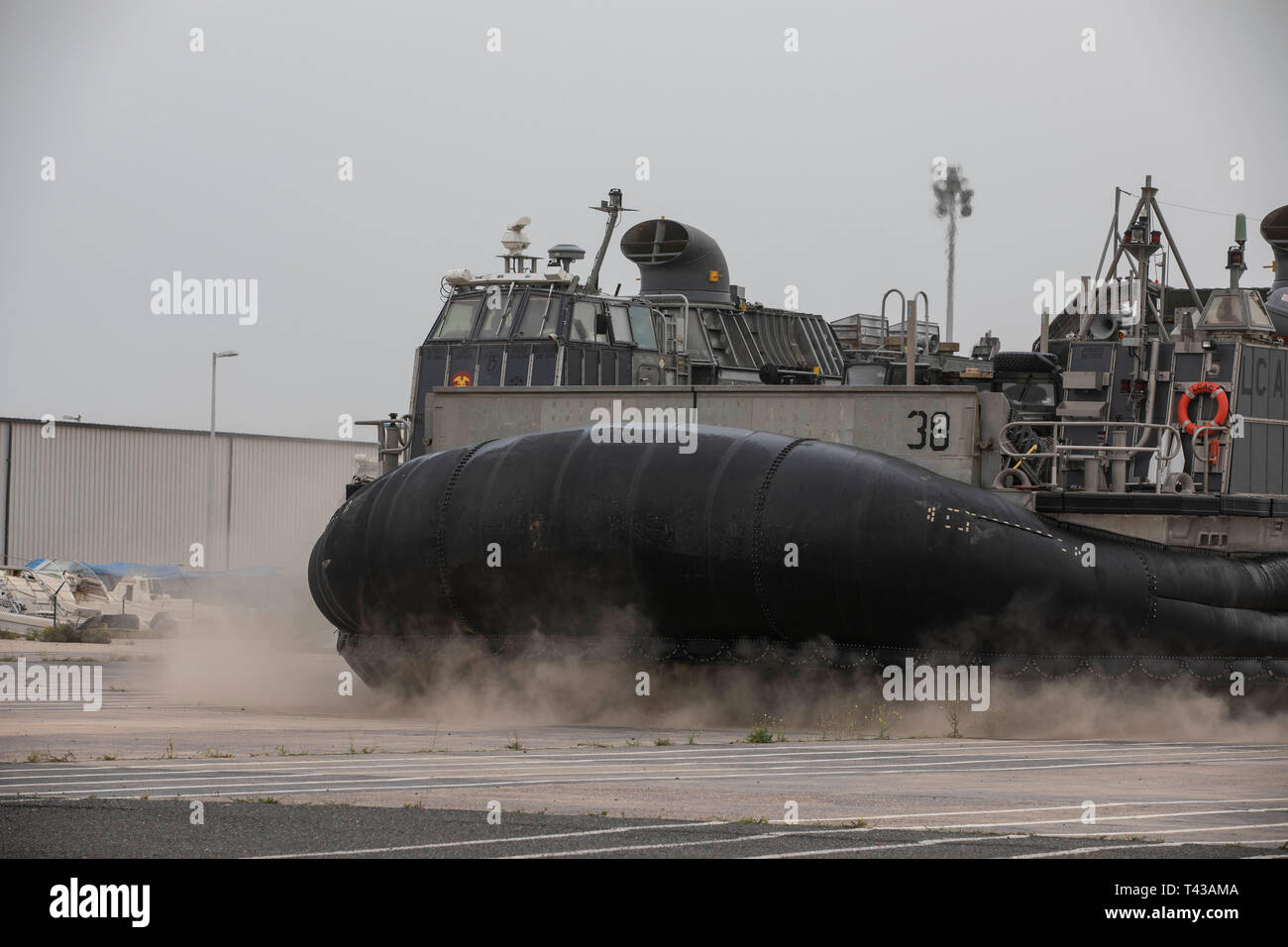 Kuwait naval base hi-res stock photography and images - Alamy