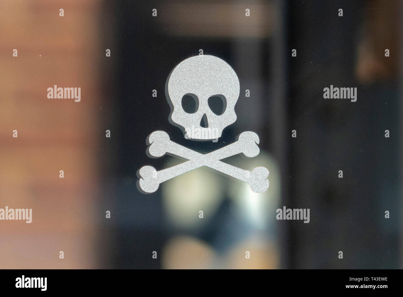 Jolly roger retro vector hi-res stock photography and images - Alamy