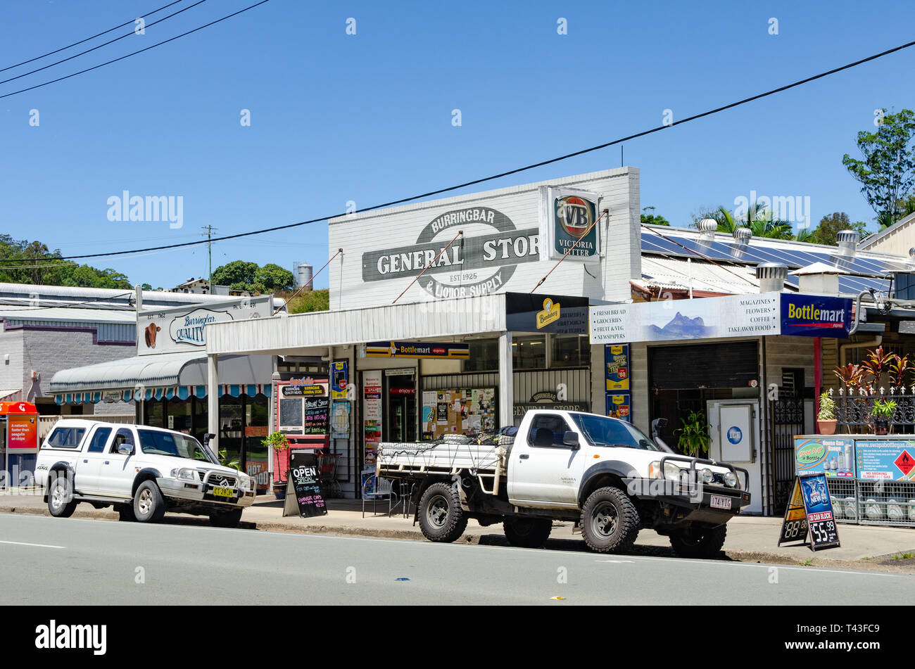 General stores truck hi-res stock photography and images - Alamy