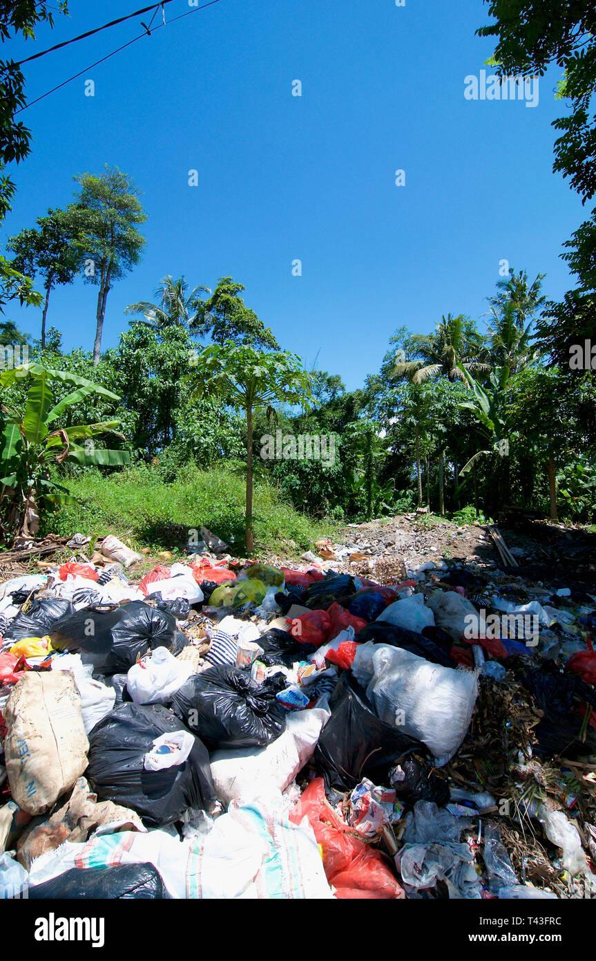Open dumping of waste hi-res stock photography and images - Alamy