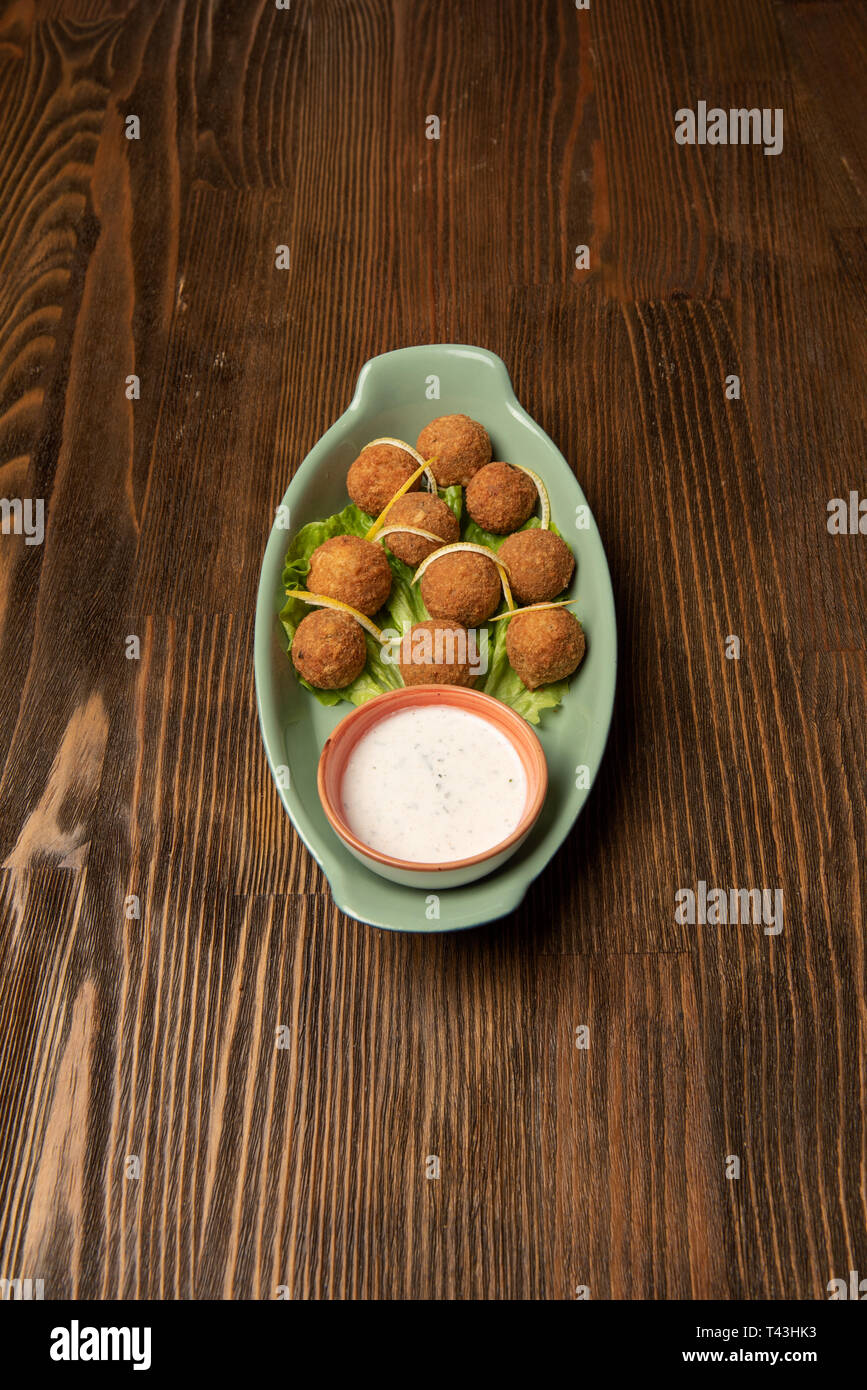 Falafel presentation hi-res stock photography and images - Alamy