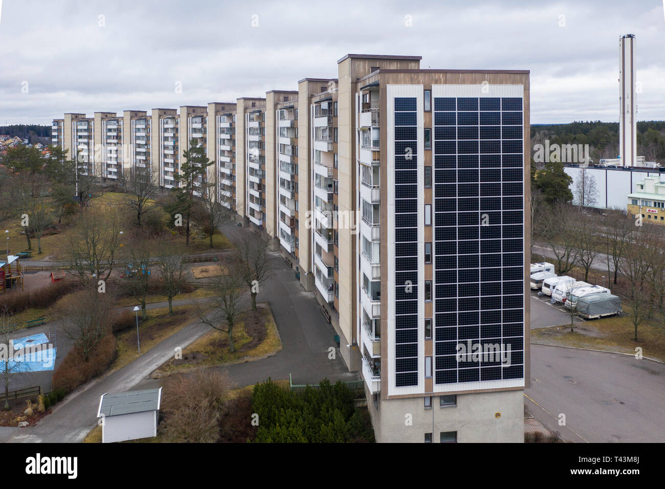 Solar facade hi-res stock photography and images - Alamy