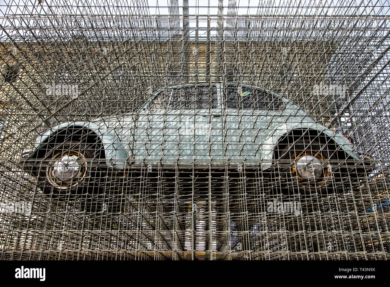Vw beetle sculpture hi-res stock photography and images - Alamy