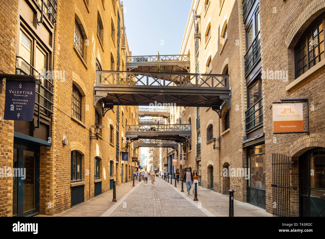Warehouse conversion london hi-res stock photography and images - Alamy
