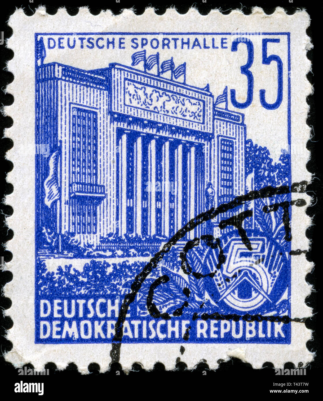35 pf east german pfennig hi-res stock photography and images - Alamy