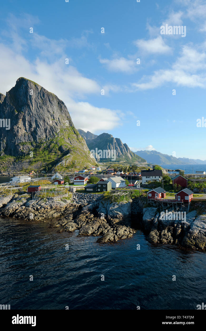 Hamnoy bridge photospot viewpoint hi-res stock photography and images ...