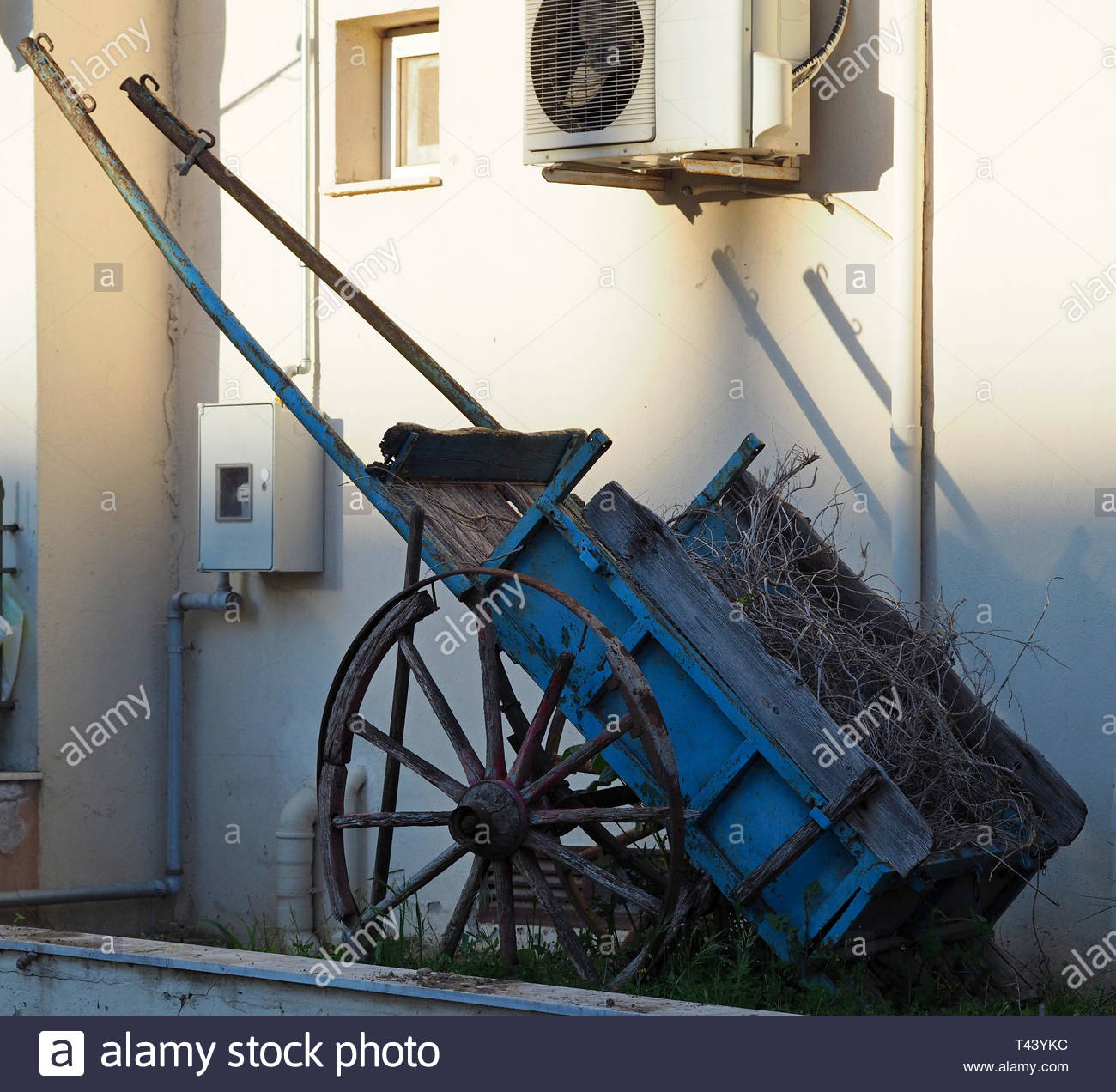 Antique Wagon Stock Photos & Antique Wagon Stock Images - Alamy