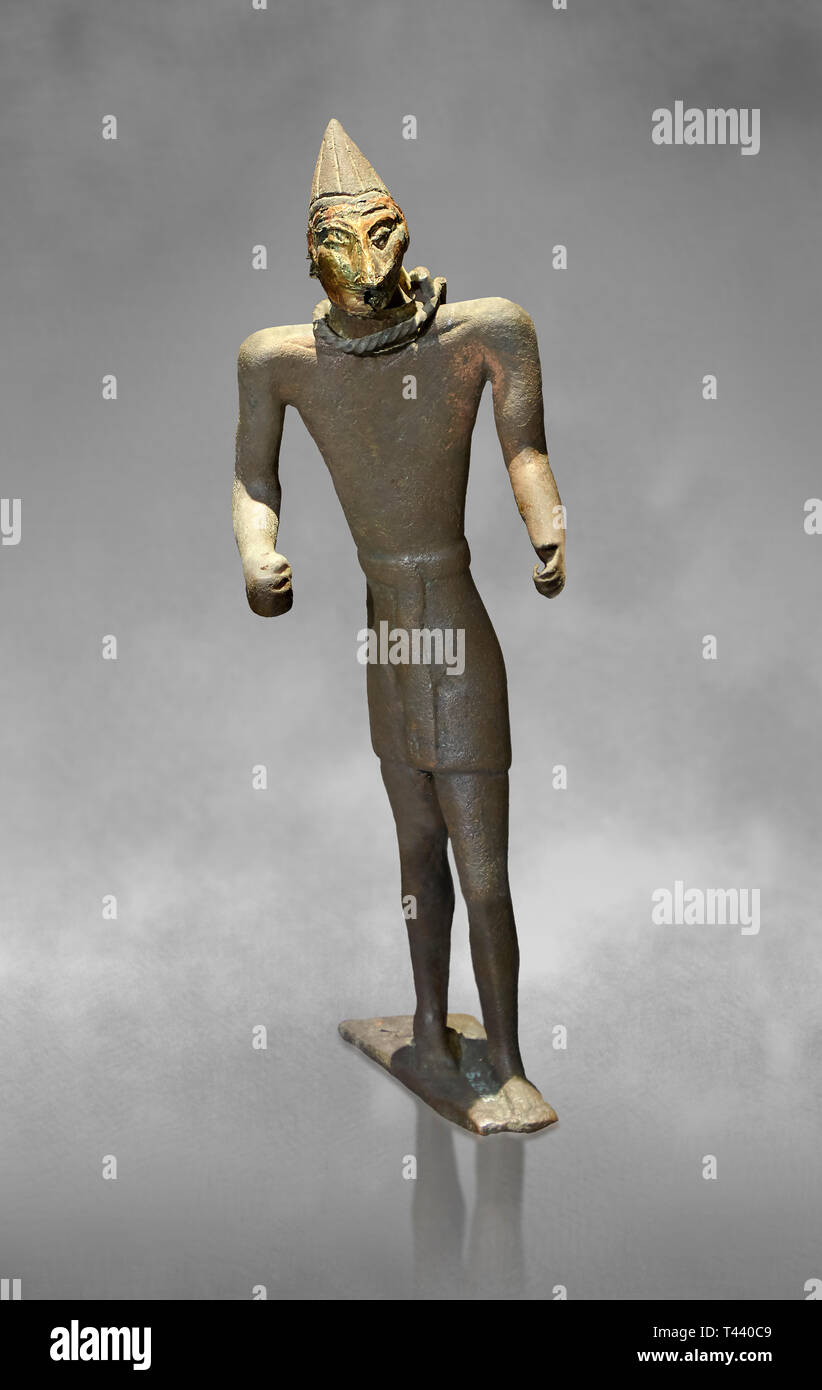 Sculpture art bronze figure hi-res stock photography and images - Alamy