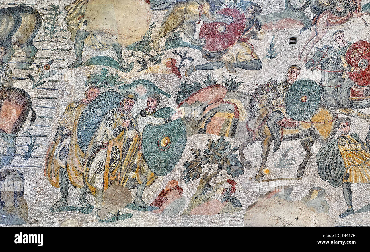 Roman mosaic animal hunt hi-res stock photography and images - Alamy