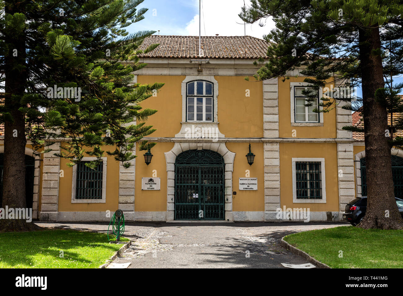 Rope making factory hi-res stock photography and images - Alamy