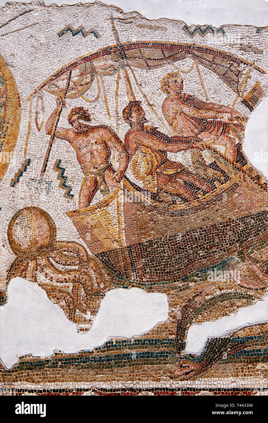 Roman pirates hi-res stock photography and images - Alamy