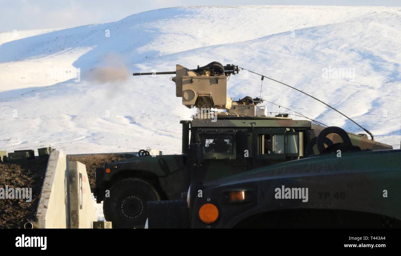 Oregon Army National Guard Soldiers with D Company, 1st Battalion ...