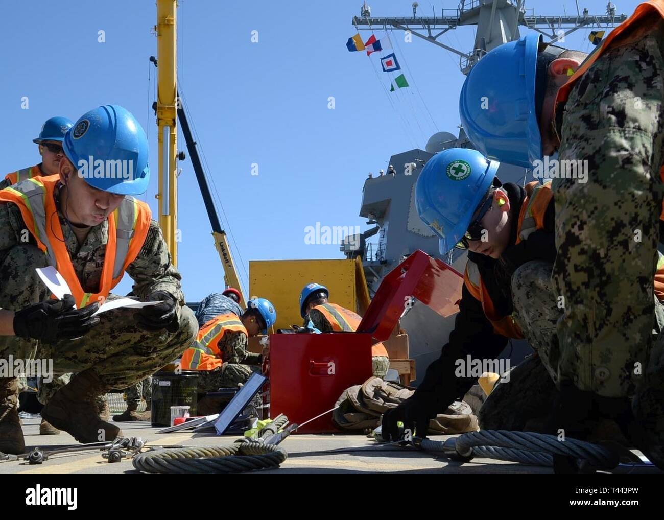 Navy cargo handling battalion 1 hi-res stock photography and images - Alamy