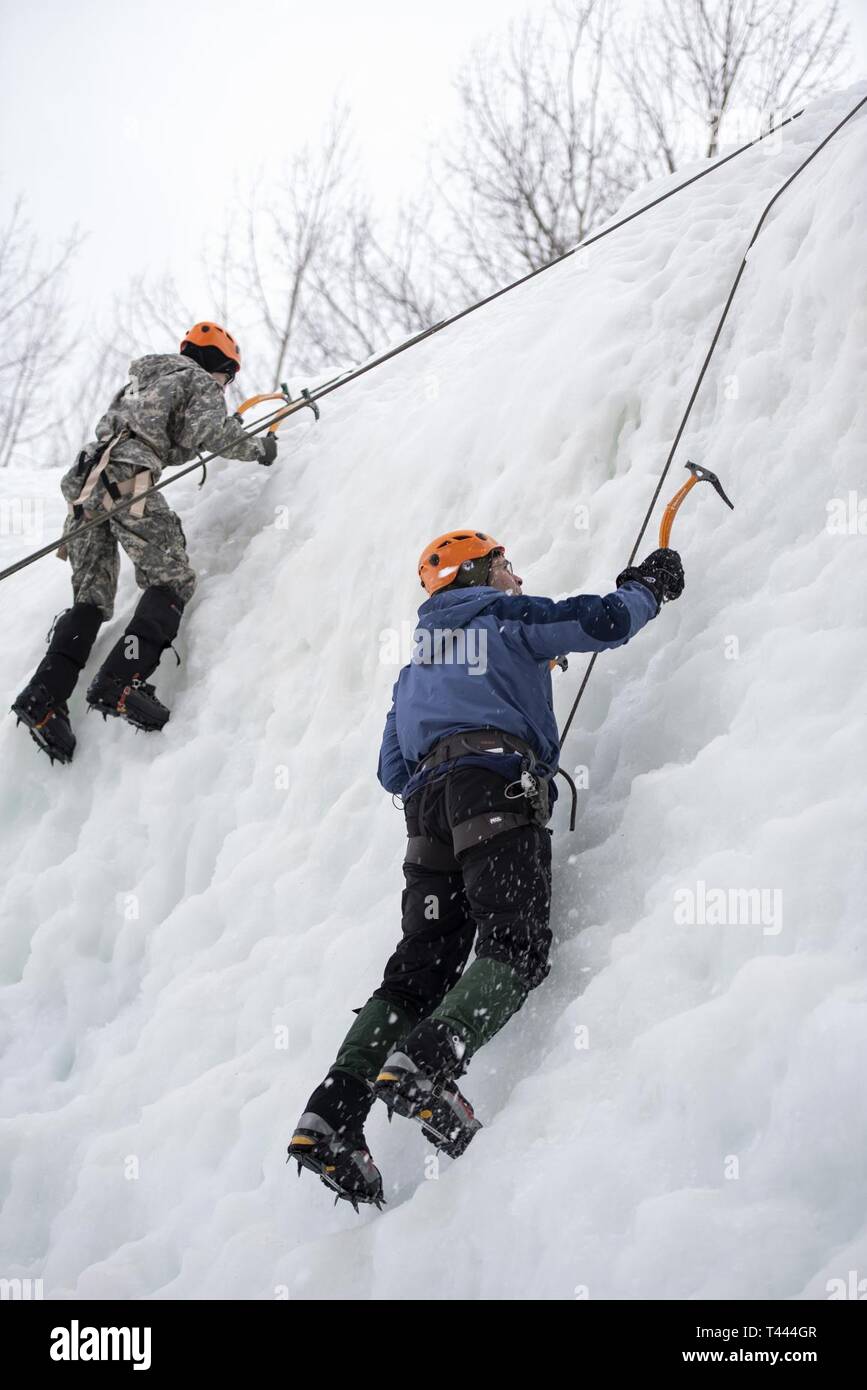 Ice t military hi-res stock photography and images - Alamy