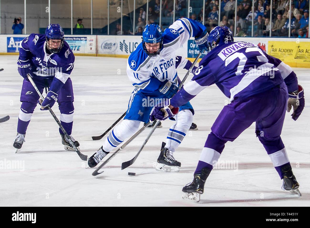 Kendall ice arena hi-res stock photography and images - Alamy