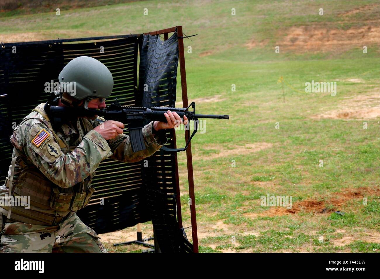 FORT BENNING, Ga. – Staff Sgt. James Hansen, a target digital network ...