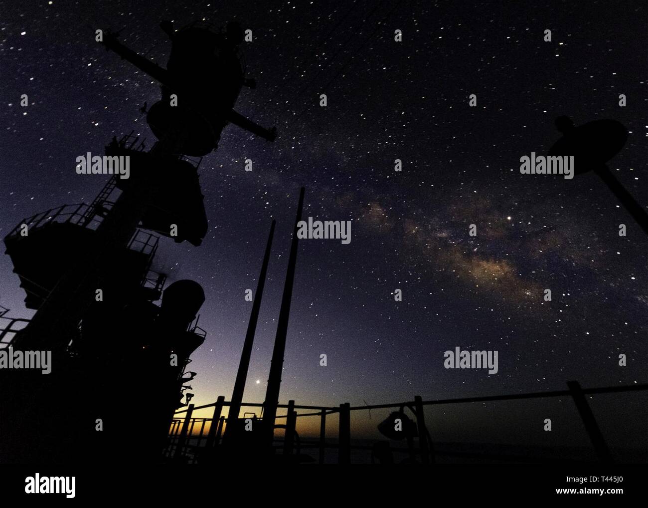 OCEAN (March 17, 2019) Amphibious assault ship USS Boxer (LHD 4 ...