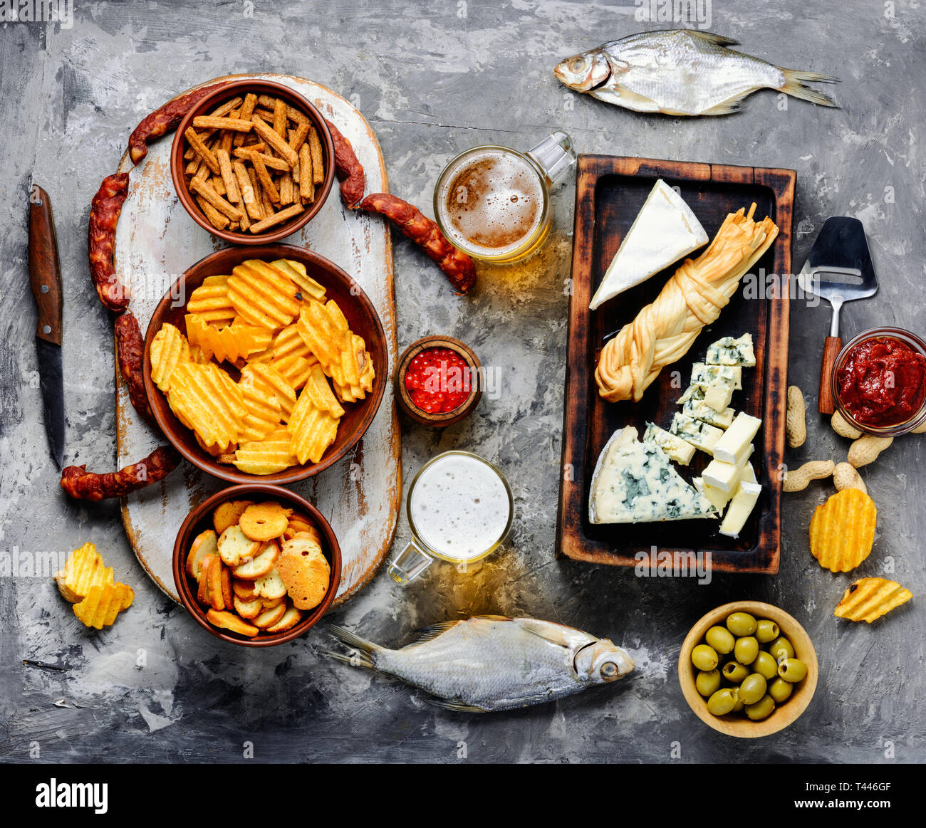 Beer and snacks set hi-res stock photography and images - Alamy