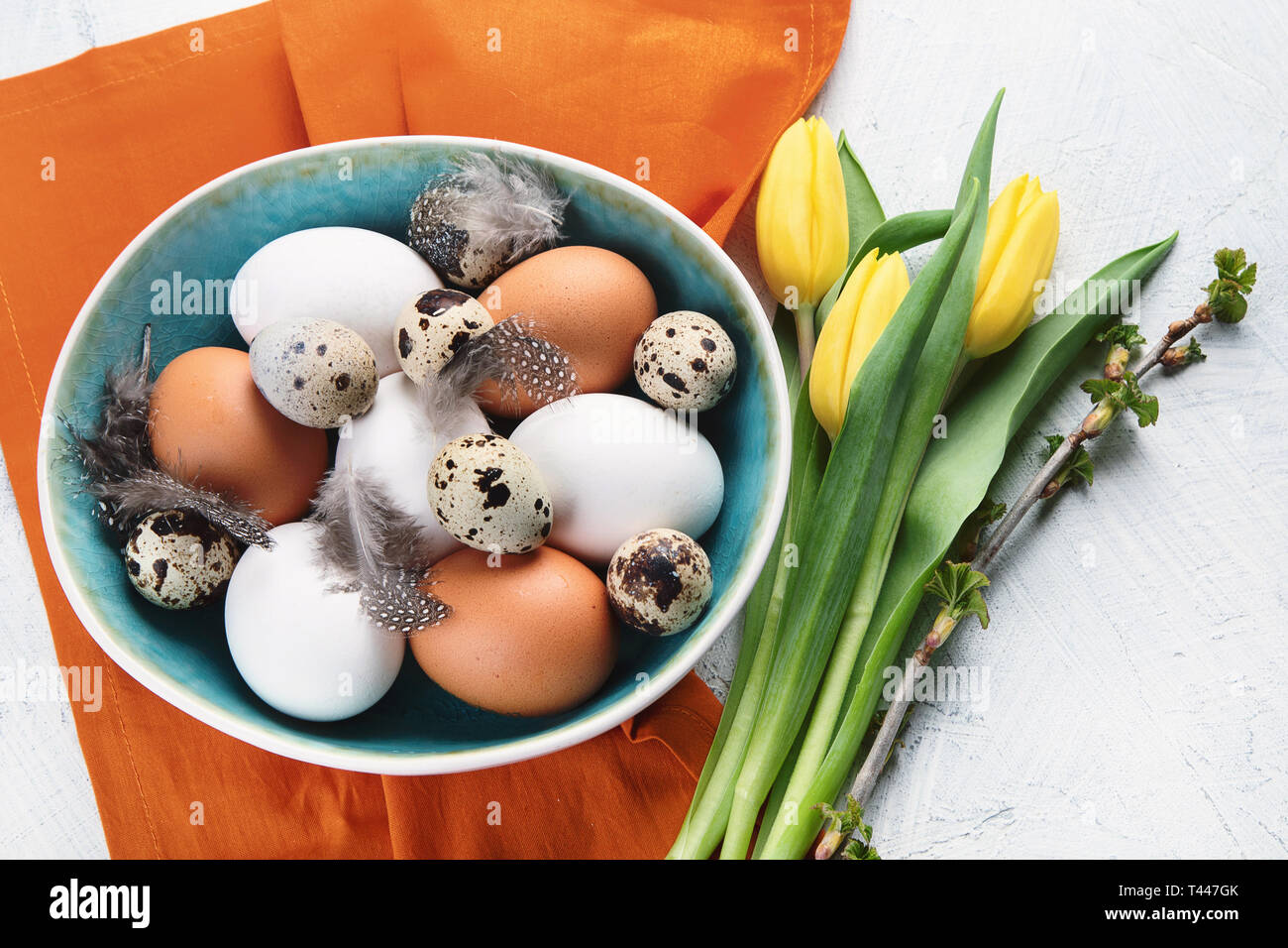 Fresh chicken quail eggs hi-res stock photography and images - Alamy