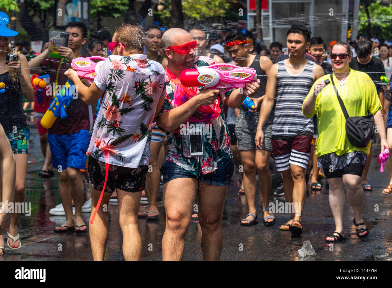 Songkran festival thailand water fight hi-res stock photography and ...