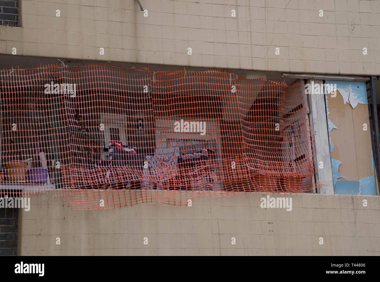 Run-down council housing estate in east London,England,UK Stock Photo ...