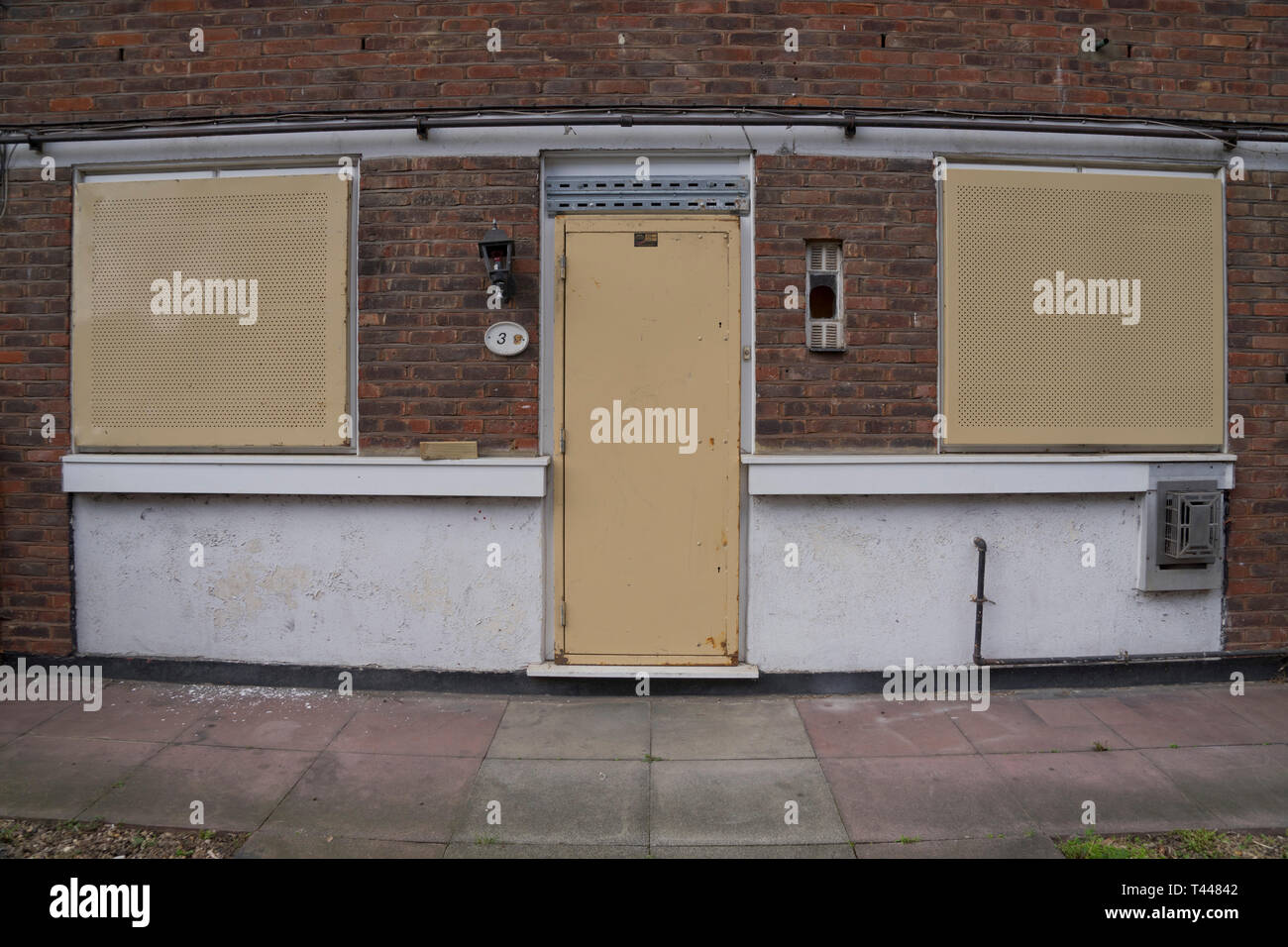 Run-down council housing estate in east London,England,UK Stock Photo ...