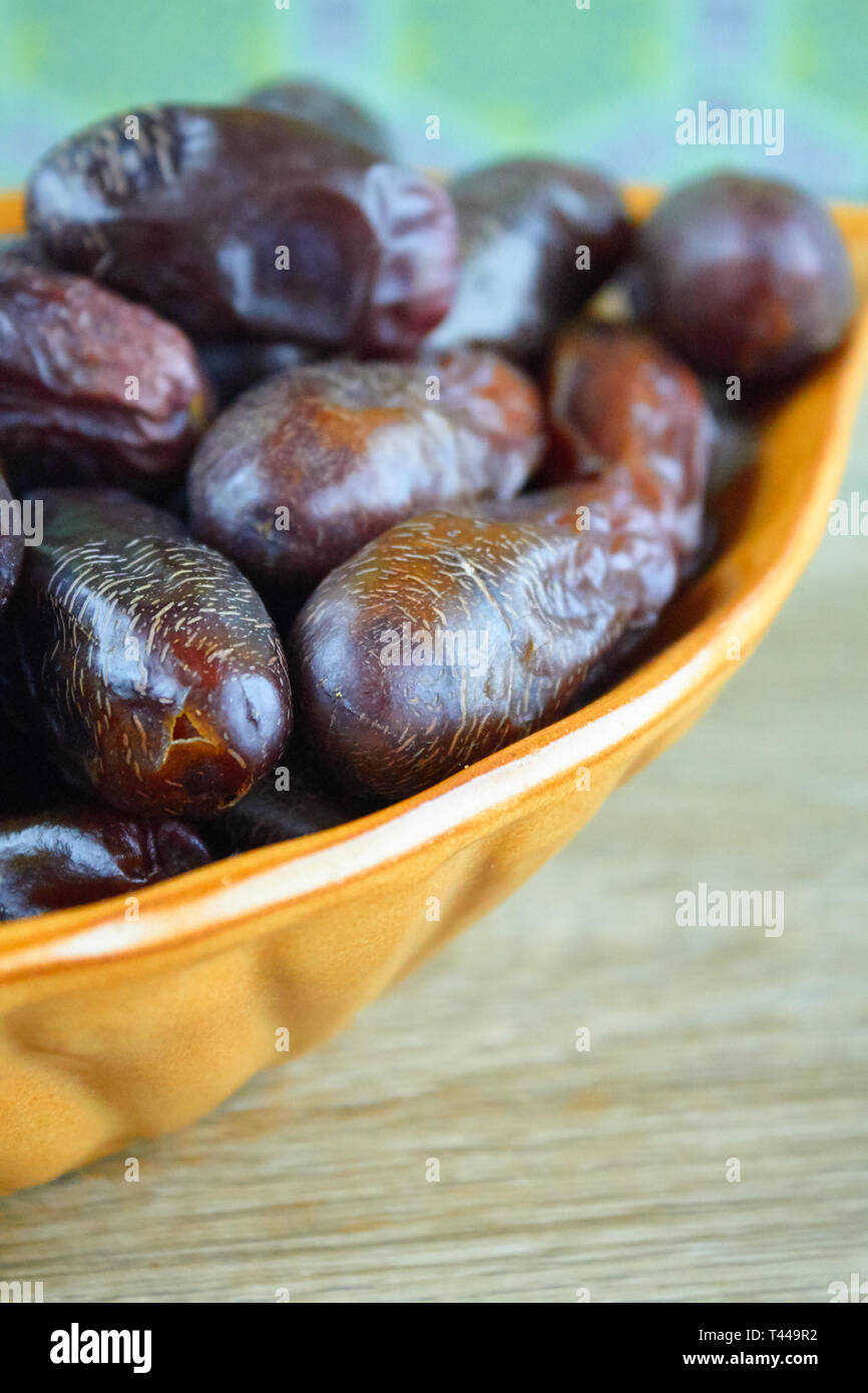 sweet algerian arabic dates fruits on a plate Stock Photo - Alamy