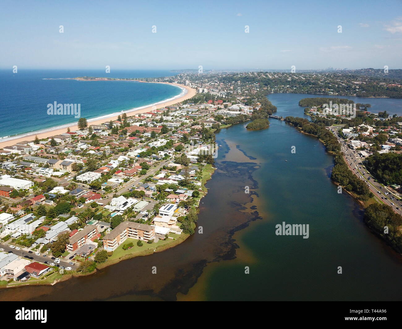 Aerial view of Narrabeen Lake, Narrabeen Beach, Collaroy Beach and Long ...