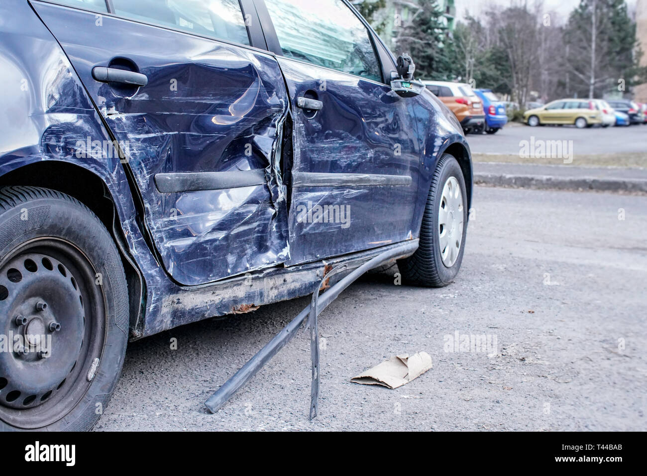 Crash metal hi-res stock photography and images - Alamy
