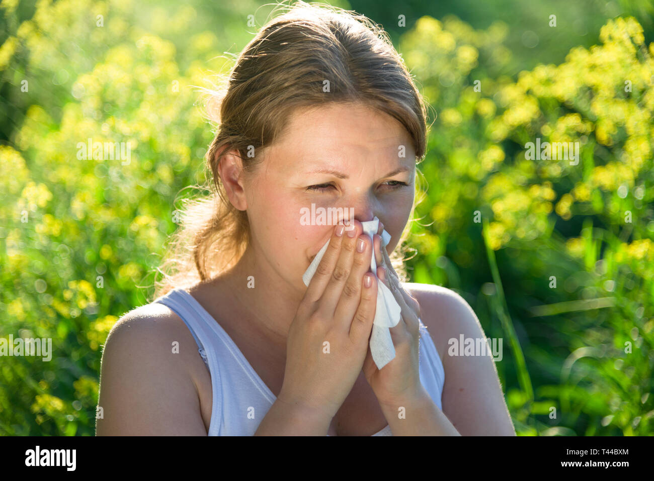 Suffering allergy hi-res stock photography and images - Alamy