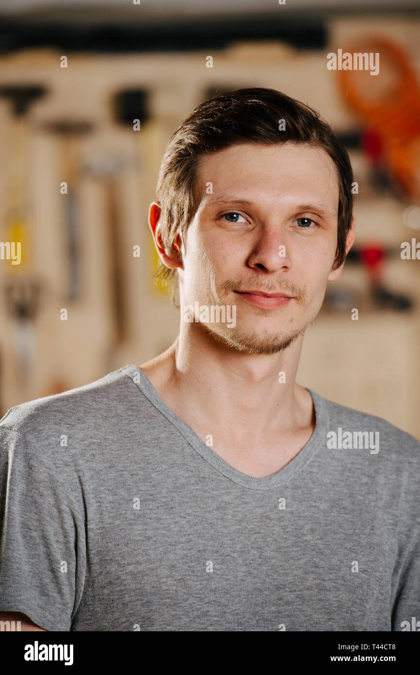 Portrait of a carpenter in his workshop Stock Photo - Alamy