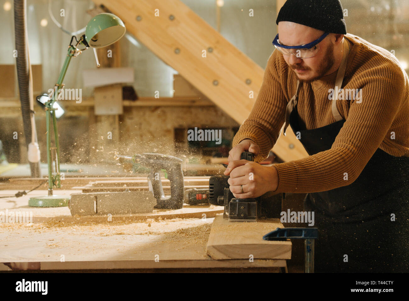 Carpenter making furniture hi-res stock photography and images - Alamy