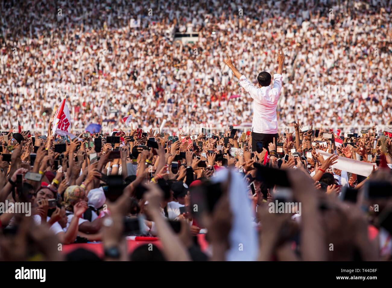 Joko Widodo seen applauding supporters during the rally. Campaign rally ...