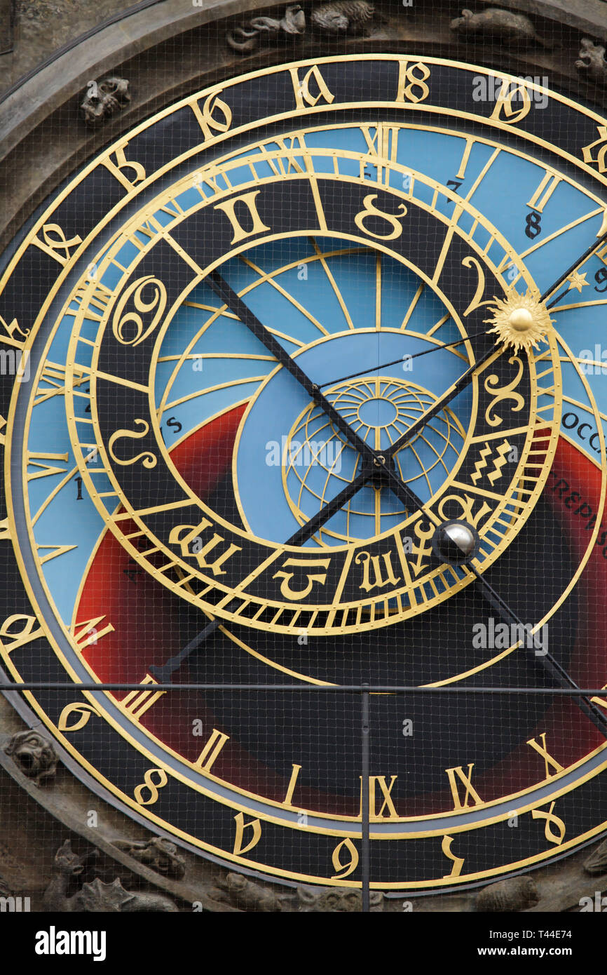 Clock face with sun moon hi-res stock photography and images - Alamy