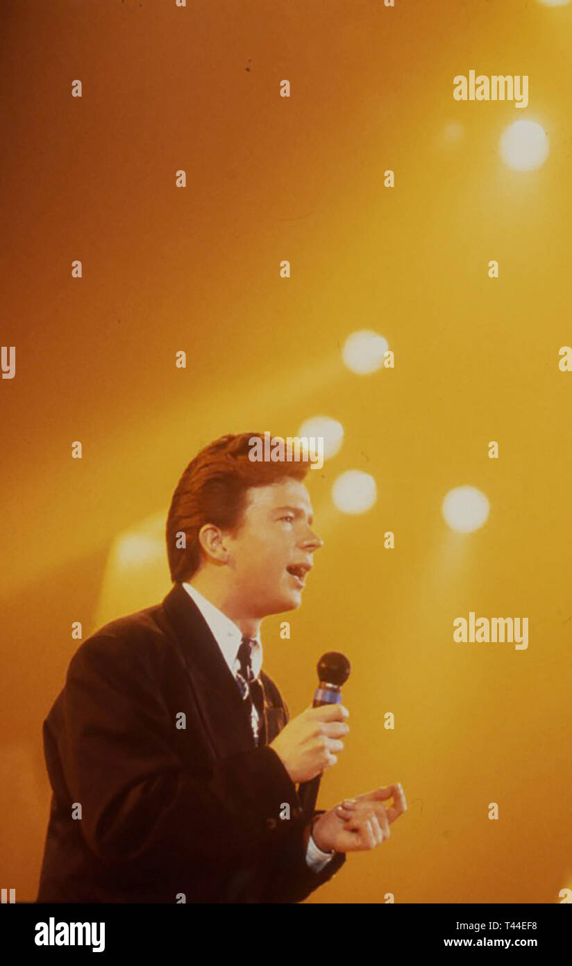 RICK ASTLEY English pop singer in 1987 Stock Photo - Alamy