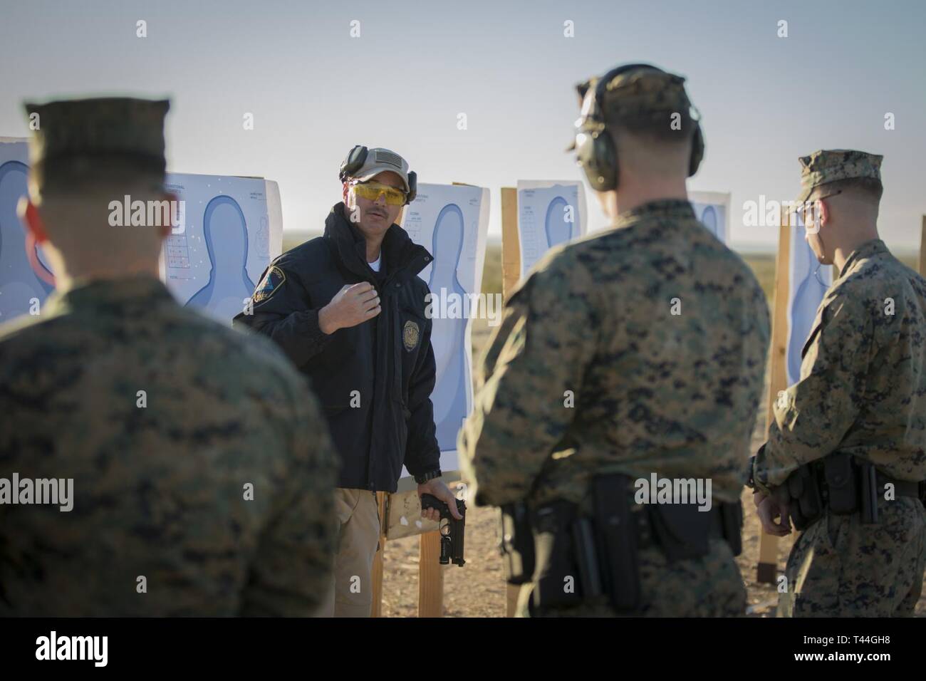12 gauage hi-res stock photography and images - Alamy