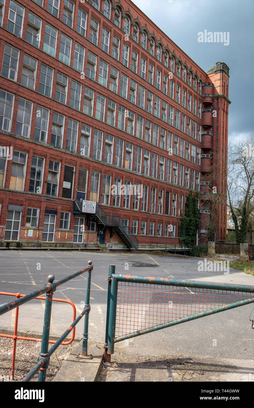 18th century cotton mill conversion hi-res stock photography and images ...