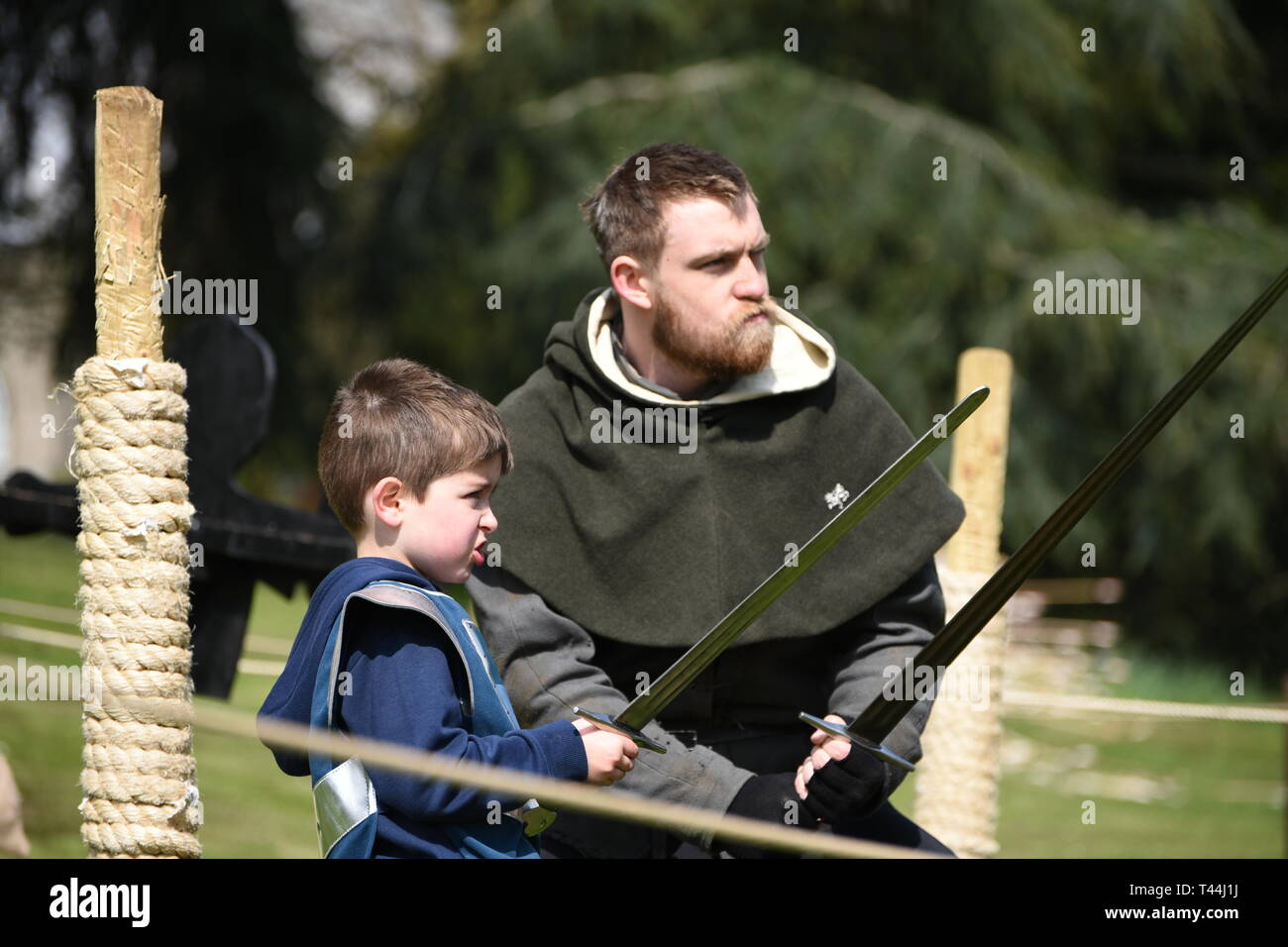 Knight warwick castle hi-res stock photography and images - Alamy