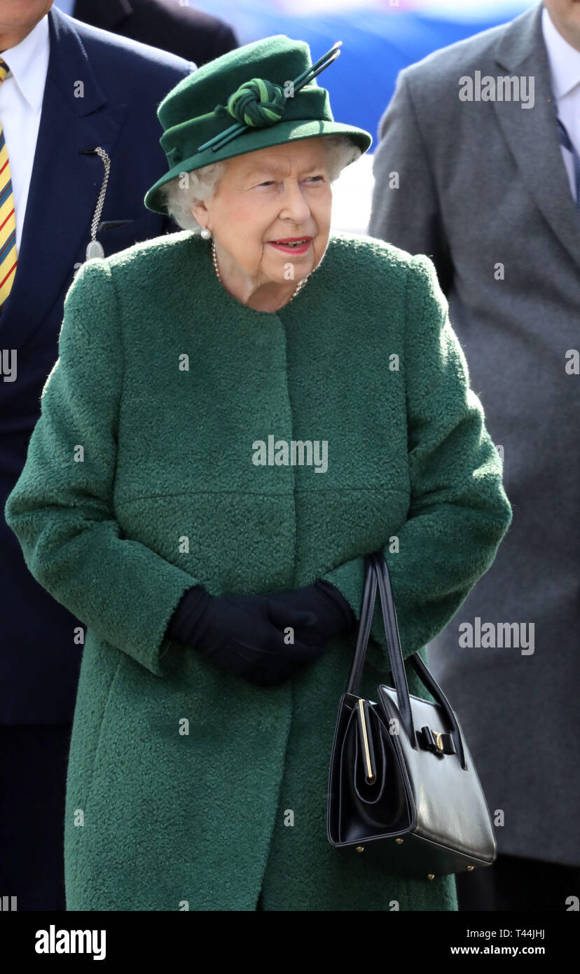 Queen Elizabeth II arrives during day two of the Dubai Duty Free Spring ...