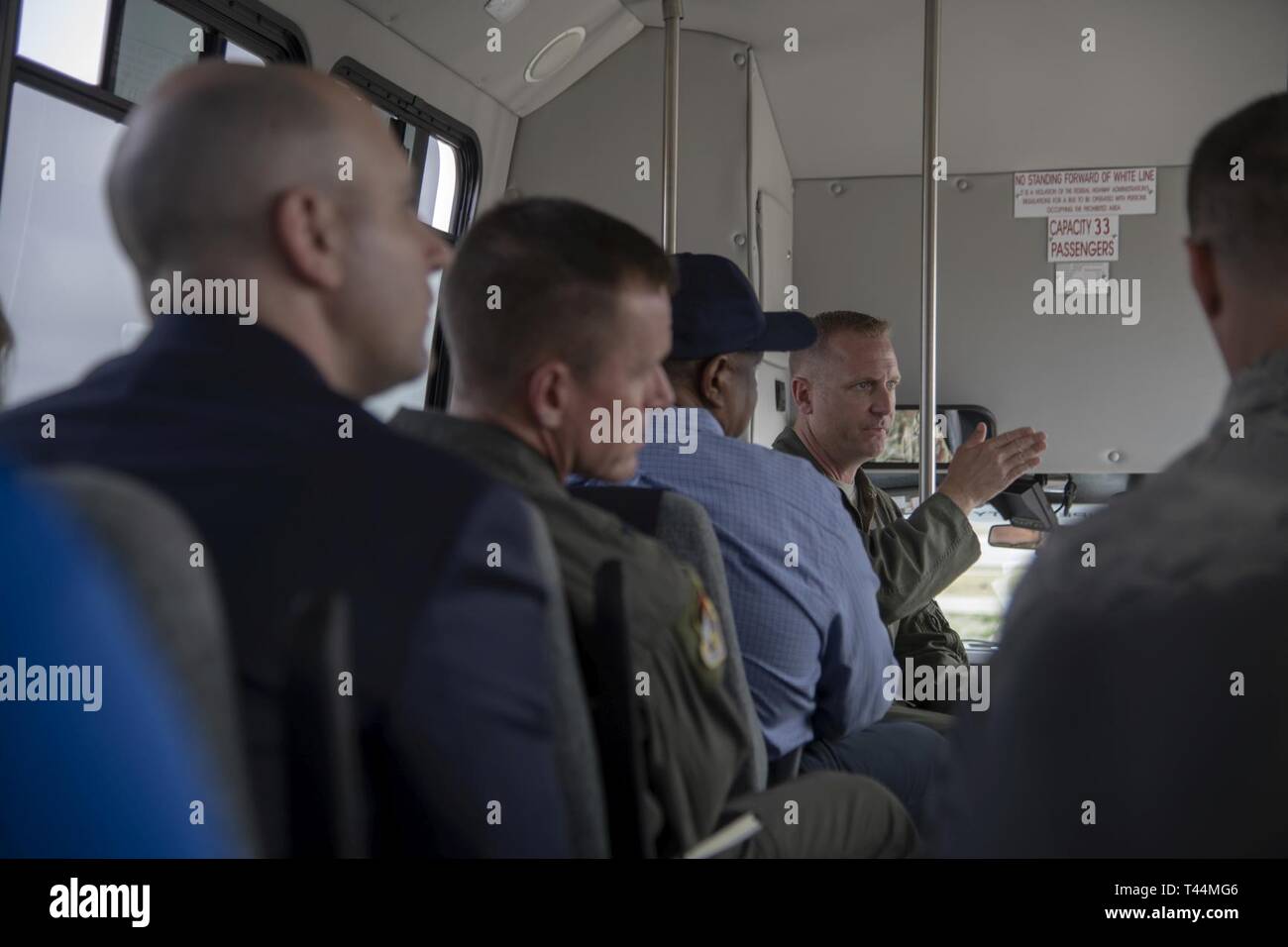 325 fighter wing hi-res stock photography and images - Alamy