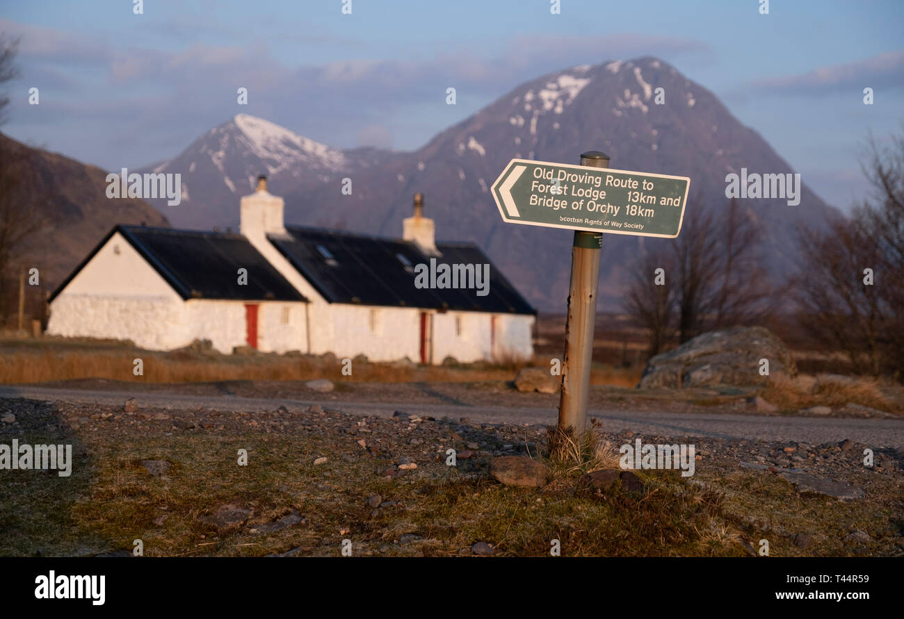 Old drovers road in glen coe hi-res stock photography and images - Alamy