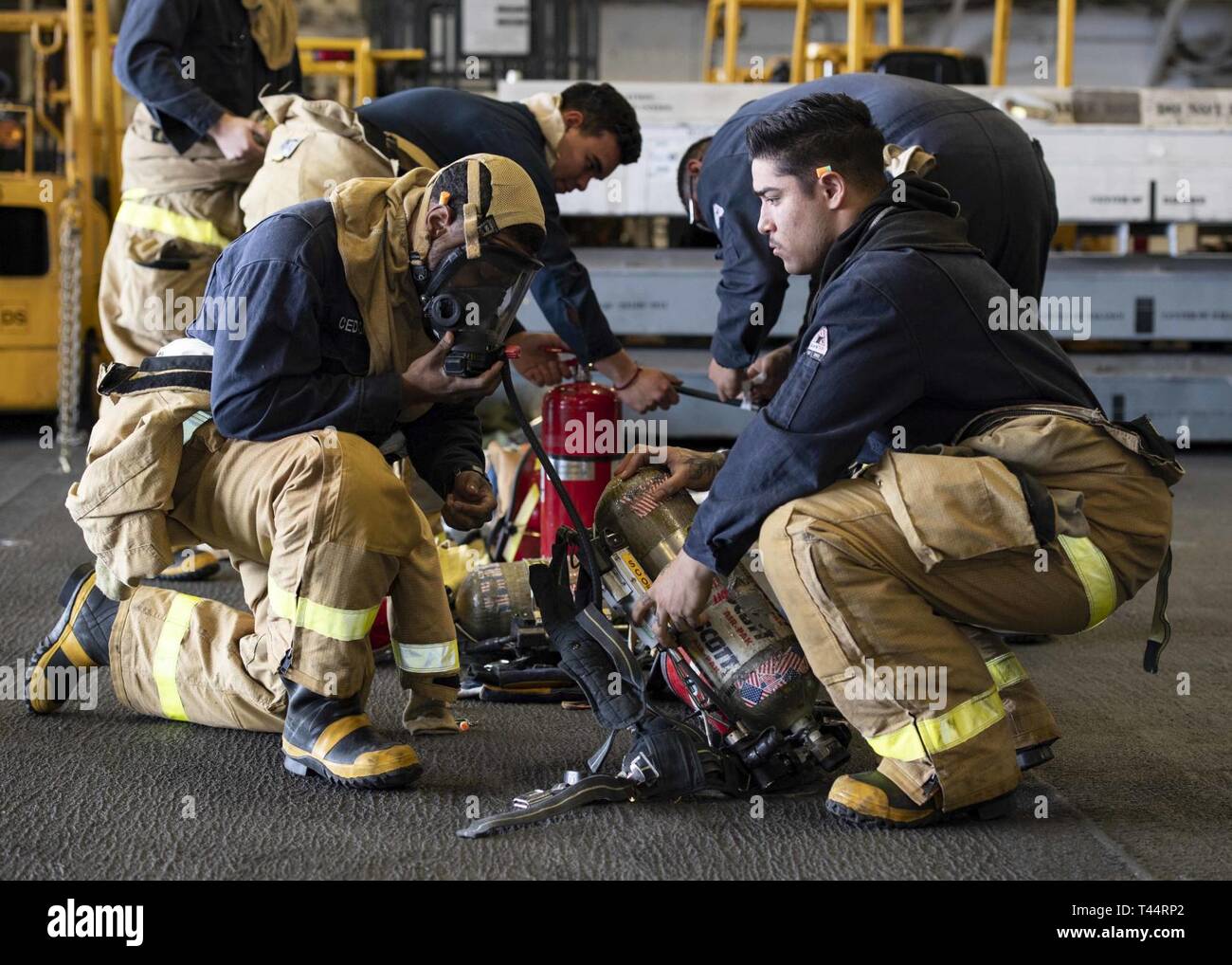 OCEAN (Feb. 21, 2019) Damage Controlman 3rd Class Michael Solferino ...