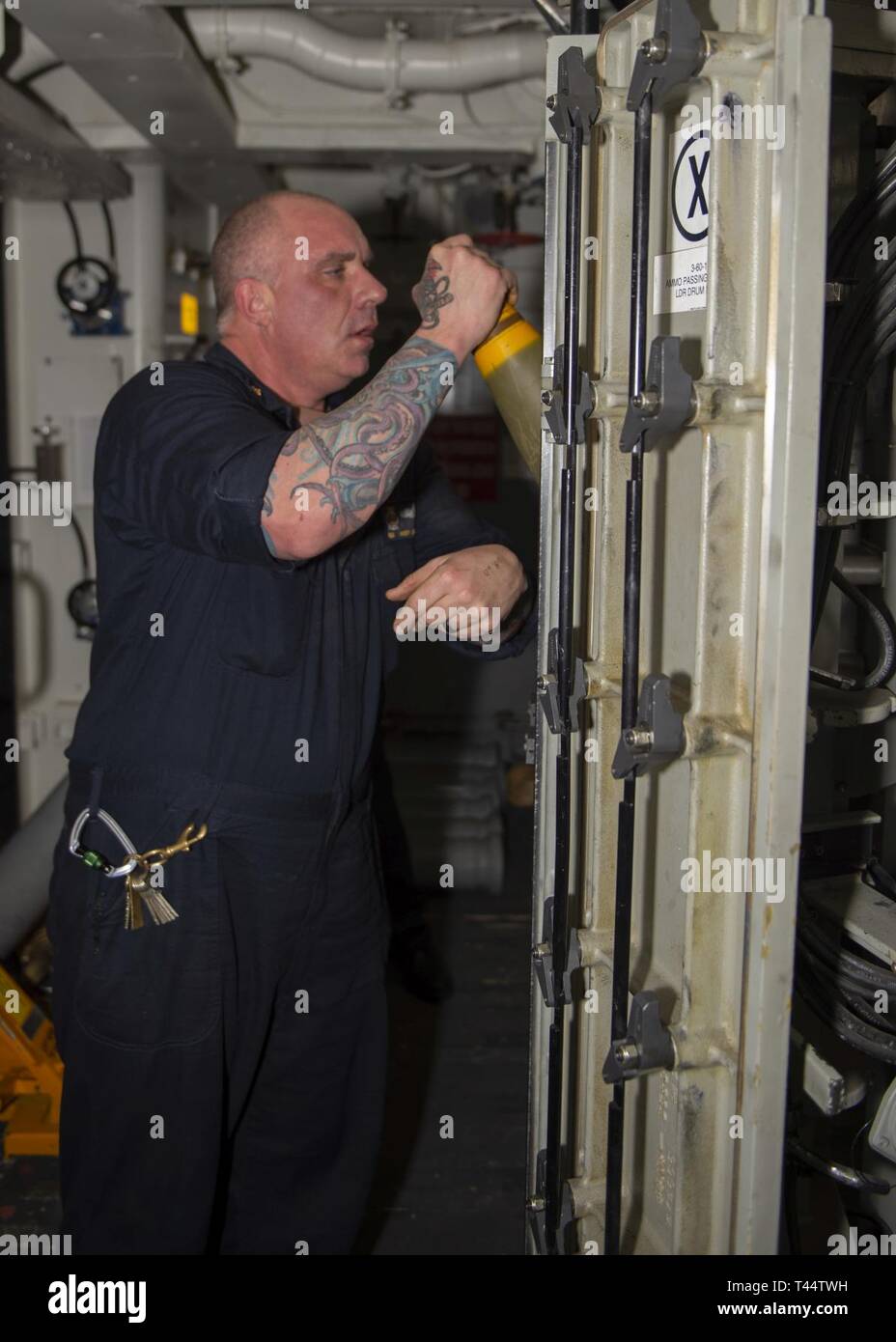 ATLANTIC OCEAN (Feb. 22, 2019) Gunner’s Mate Chief Andrew Jancosek ...