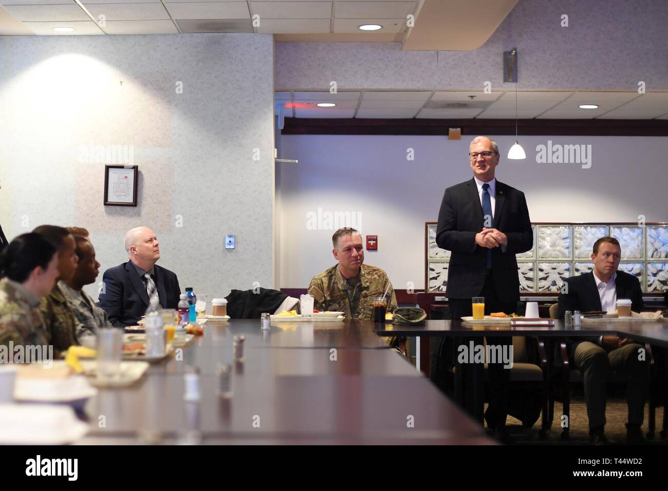Senator kevin cramer hi-res stock photography and images - Alamy