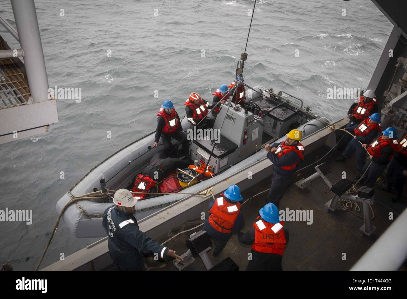 ATANTIC OCEAN (Feb. 23, 2019) Amphibious assault ship USS Bataan's (LHD ...
