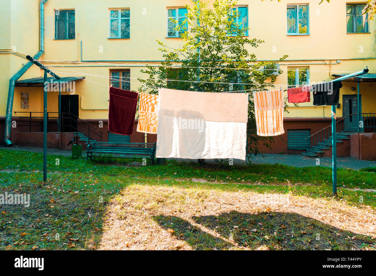 Old courtyard hanging laundry hi-res stock photography and images - Alamy