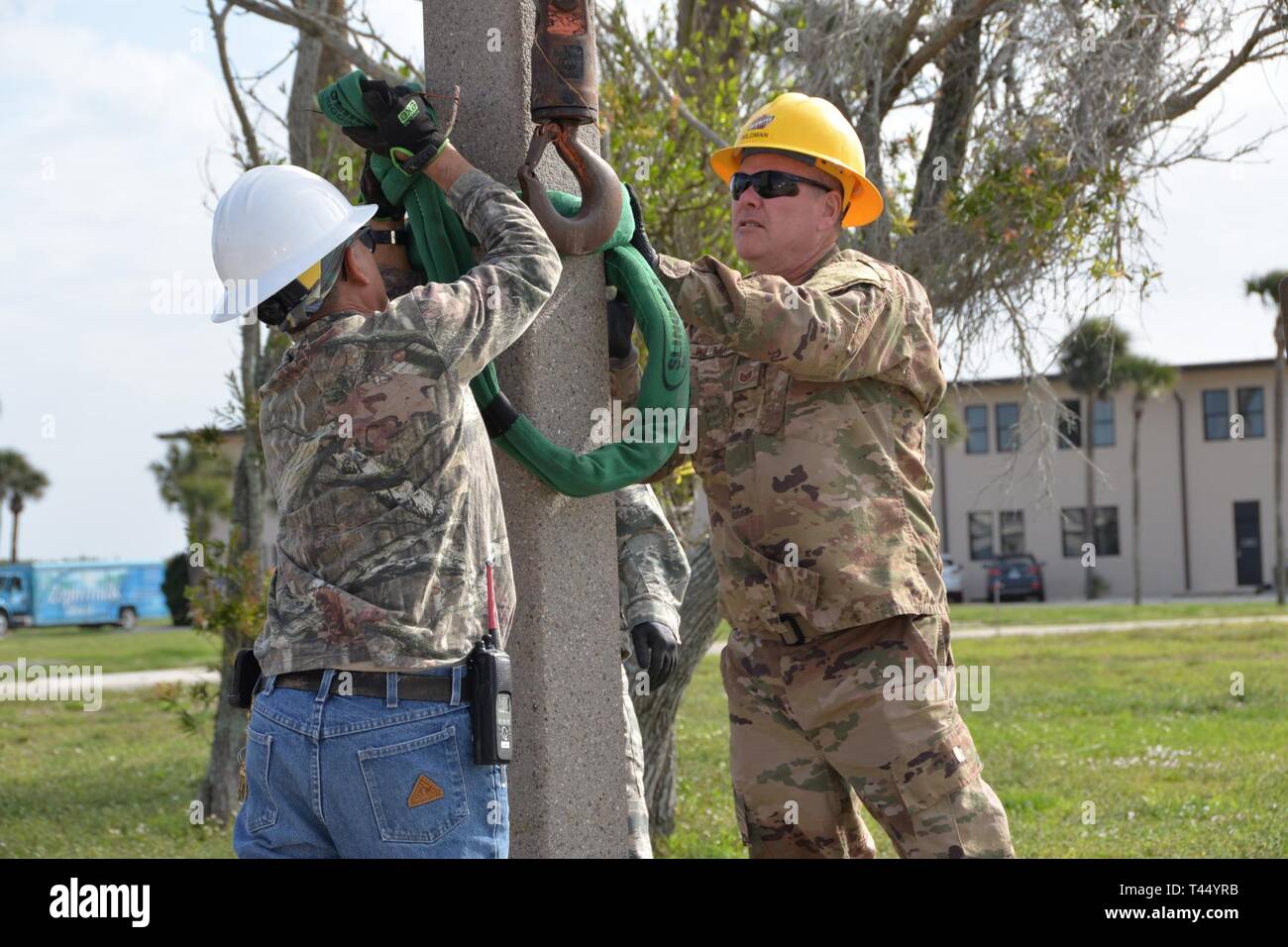 U.S. Air Force Tech. Sgt. Danny Wildman and Master Sgt. Gregory Wolf ...