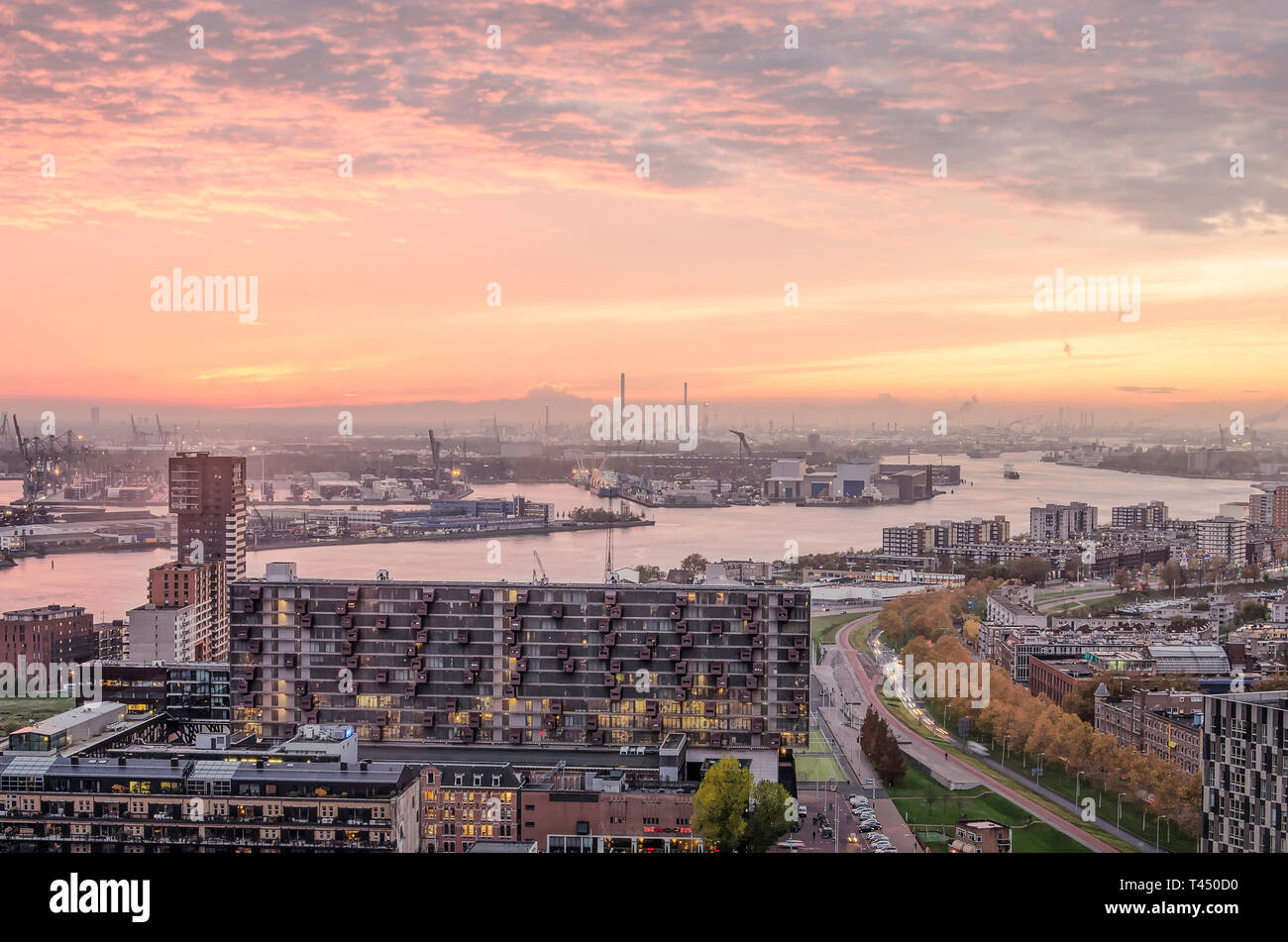 Rotterdam, The Netherlands, November 12, 2019: spectacular sunset sky ...